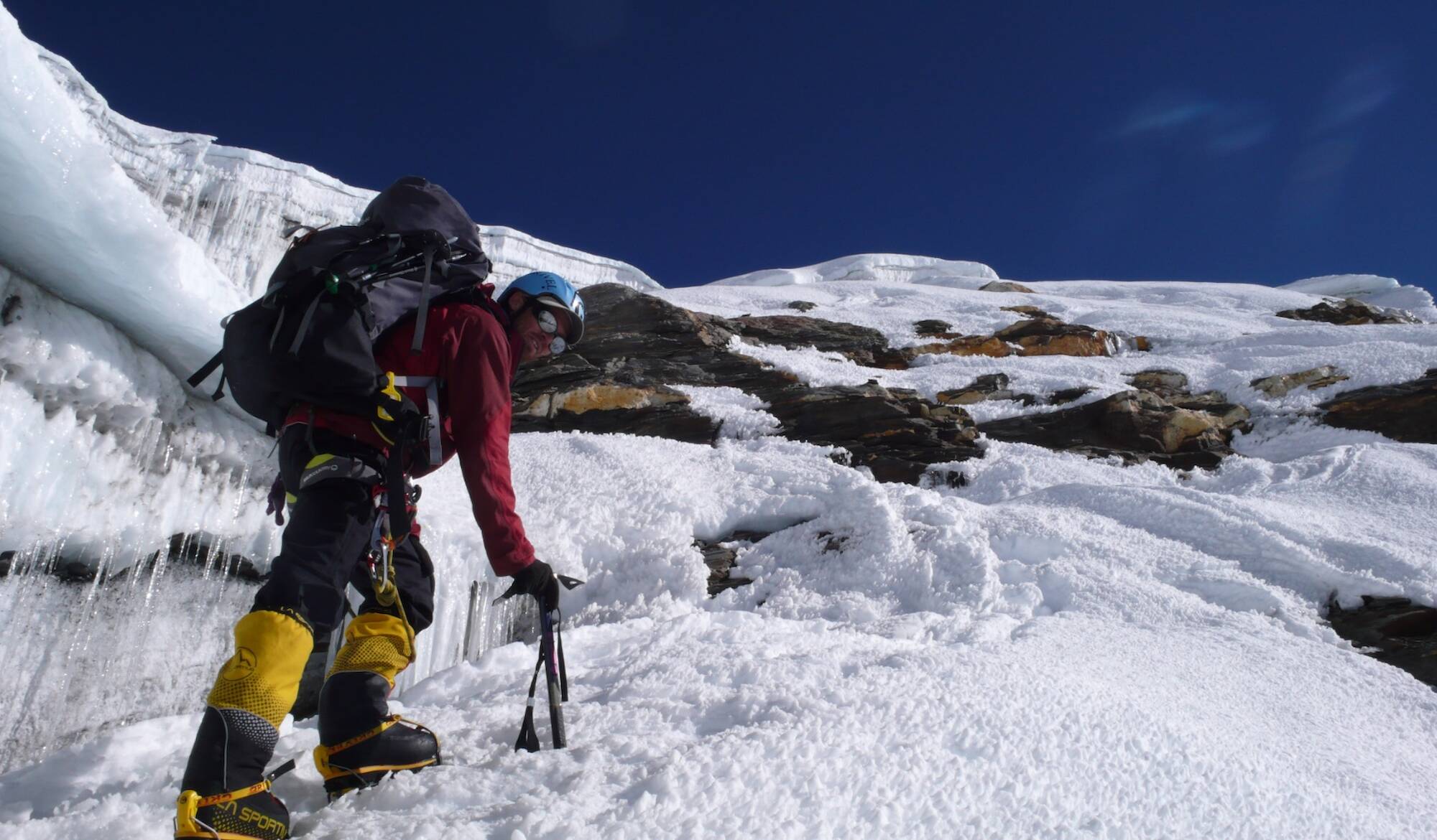 Everything you need to know about the Amphu Labtsa Pass | Adventure Peaks