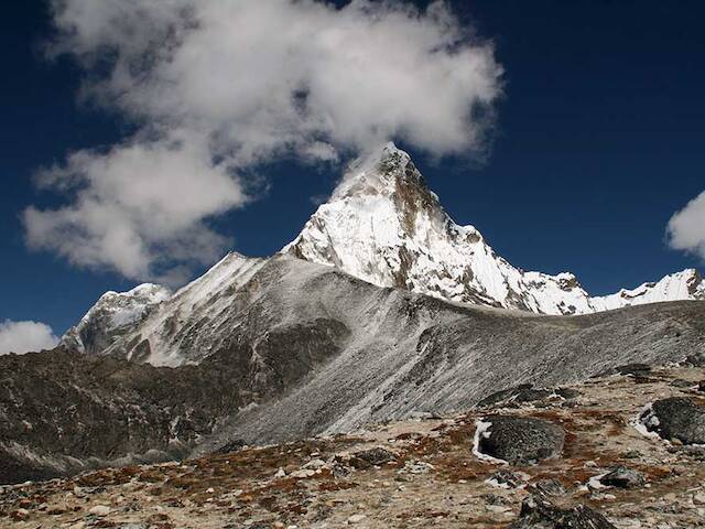 Ama Dablam Trek to Base Camp with Adventure Peaks | Adventure Peaks