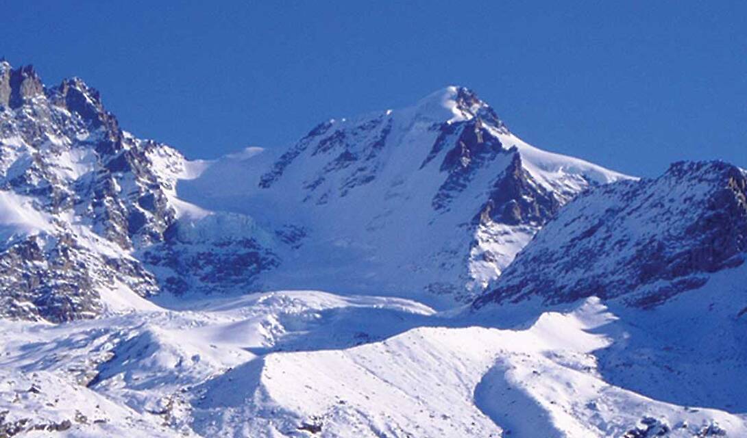 UK & Alpine | Adventure Peaks