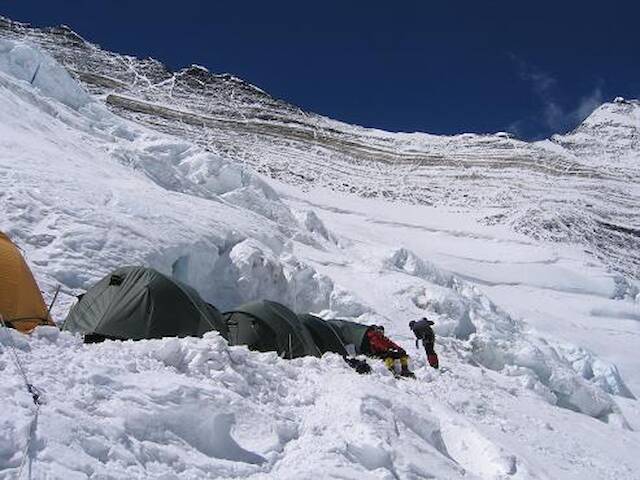 Everest Camp 2 or 3 expedition - Climb with Adventure Peaks | Adventure Peaks